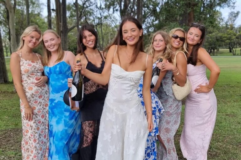 Pre-Wedding Celebration Tours Hunter Valley | HV Tours